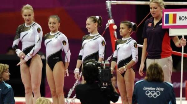 Hai sa le tinem pumnii! Gimnastele romance intra in calificarile ...