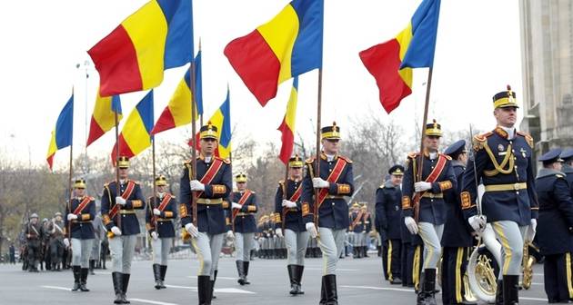Parada Militara in Bucuresti, de 1 Decembrie! Imagini de la defilarea ... Parada Militara in Bucuresti, de 1 Decembrie! Imagini de la defilarea ...