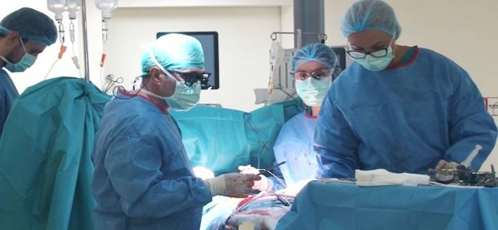 Operatie in premiera in Romania, la Timisoara. Medicii au realizat unui ...