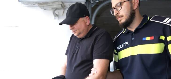 Seful ANPC Sebastian Ioan Hotca si secretarul de stat in Ministerul ...